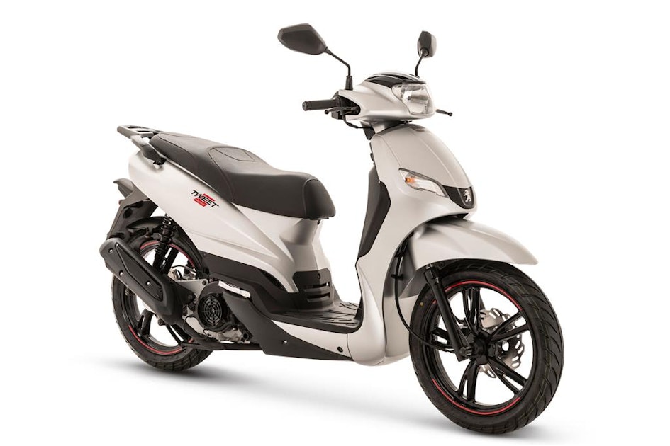 Peugeot Tweet Evo 125 RS | UltraBlack 2018 | Motoren en Toerisme Peugeot Tweet Evo 125 RS | UltraBlack 2018 | Motoren en Toerisme